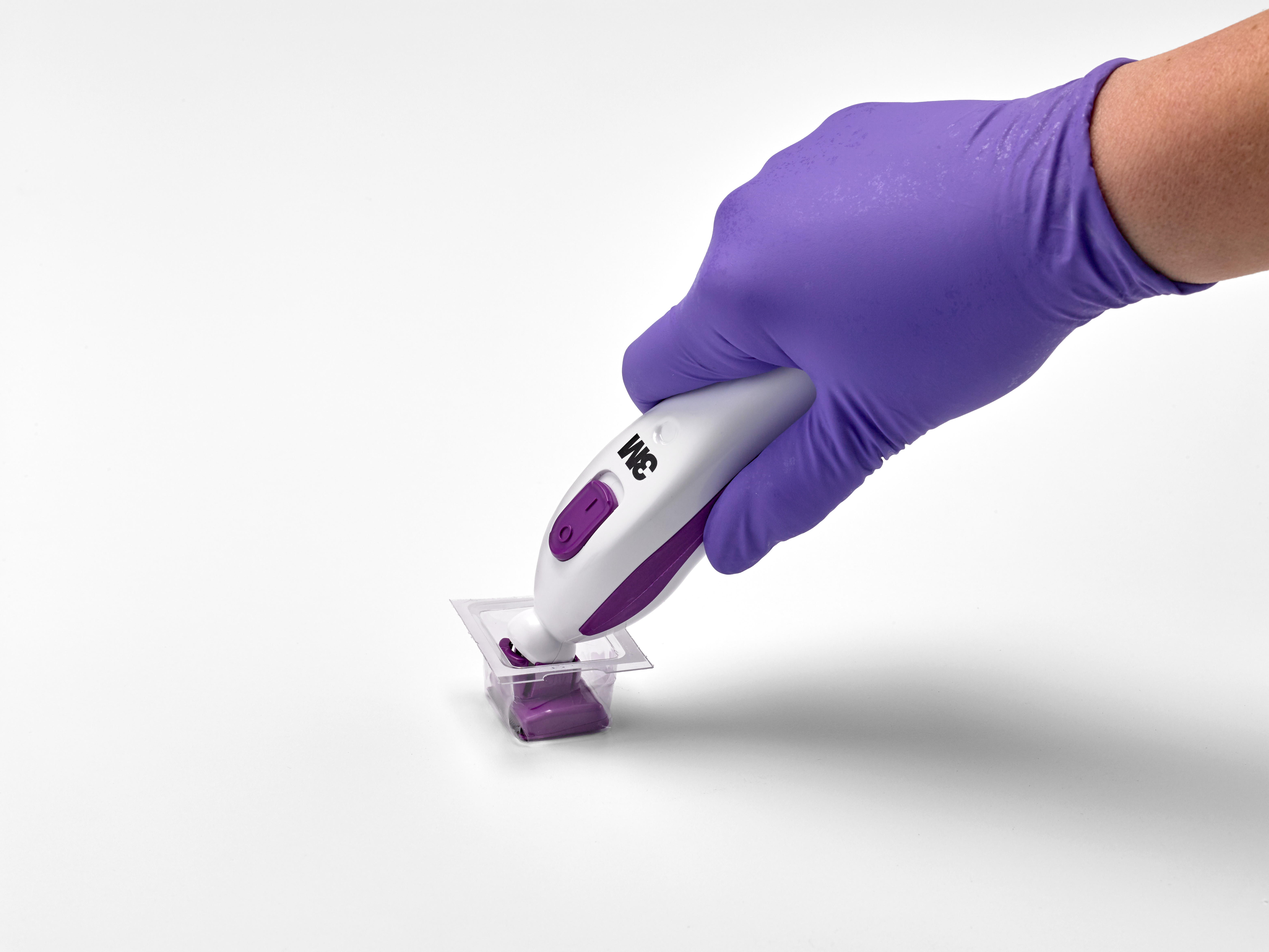 3M™ Surgical Clipper with Pivoting Head, 9661L